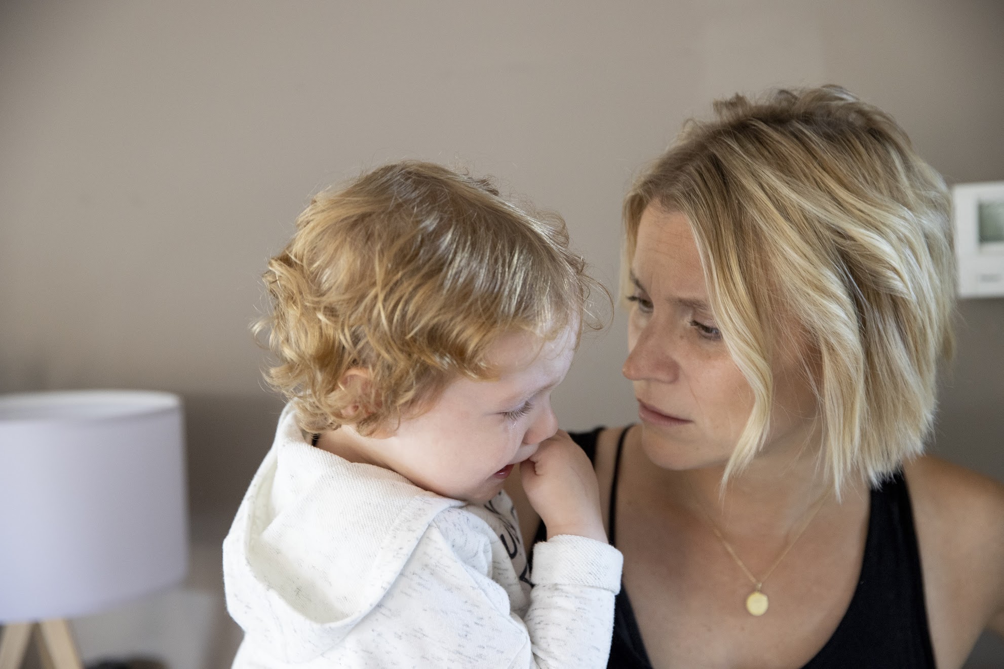 Hoe kan je als ouder het best omgaan met de angsten van je peuter? | Mamabaas